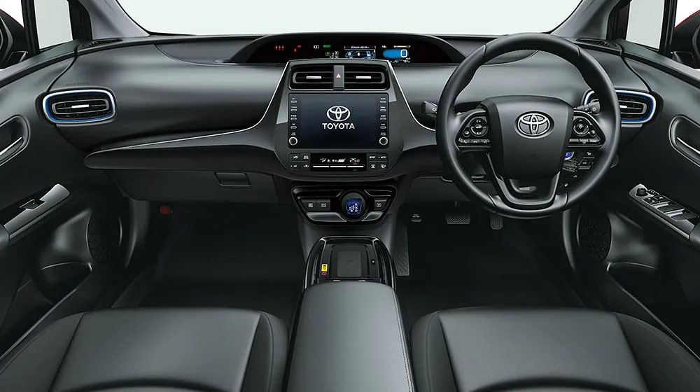 New Toyota Prius Cockpit picture, Driver view photo and Interior image