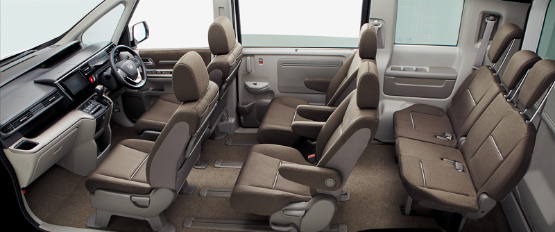 New Honda Step Wagon Interior picture, Inside view photo and Seats image
