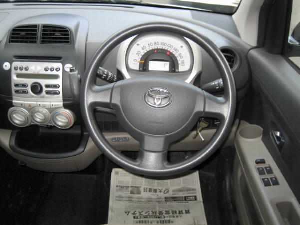 passo2005silver-interior.jpg