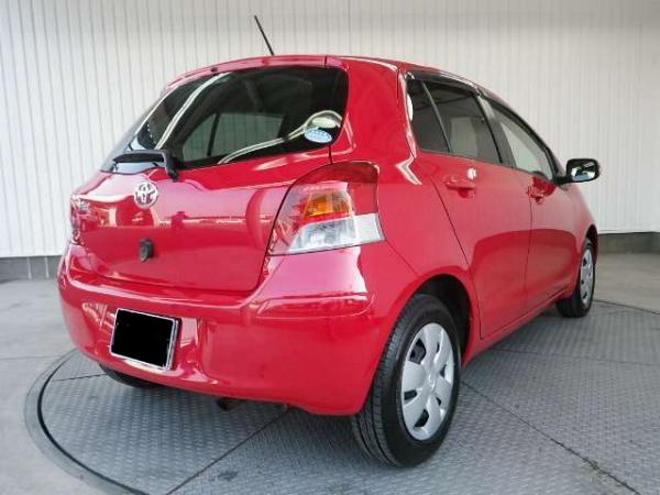 vitz2008red-rear.jpg