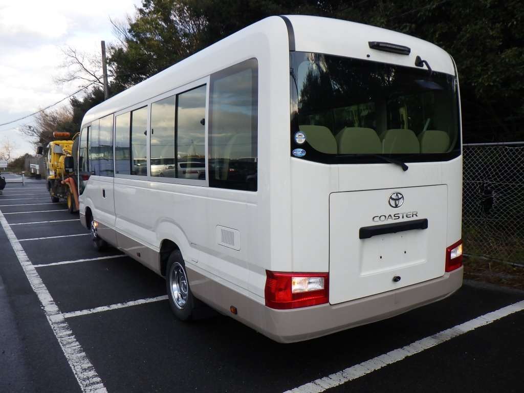 Toyota used Bus for sale in Japan, Import used Toyota Diesel Bus direct ...